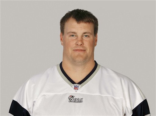 Broncos get Hochstein from Patriots for draft pick | VailDaily.com